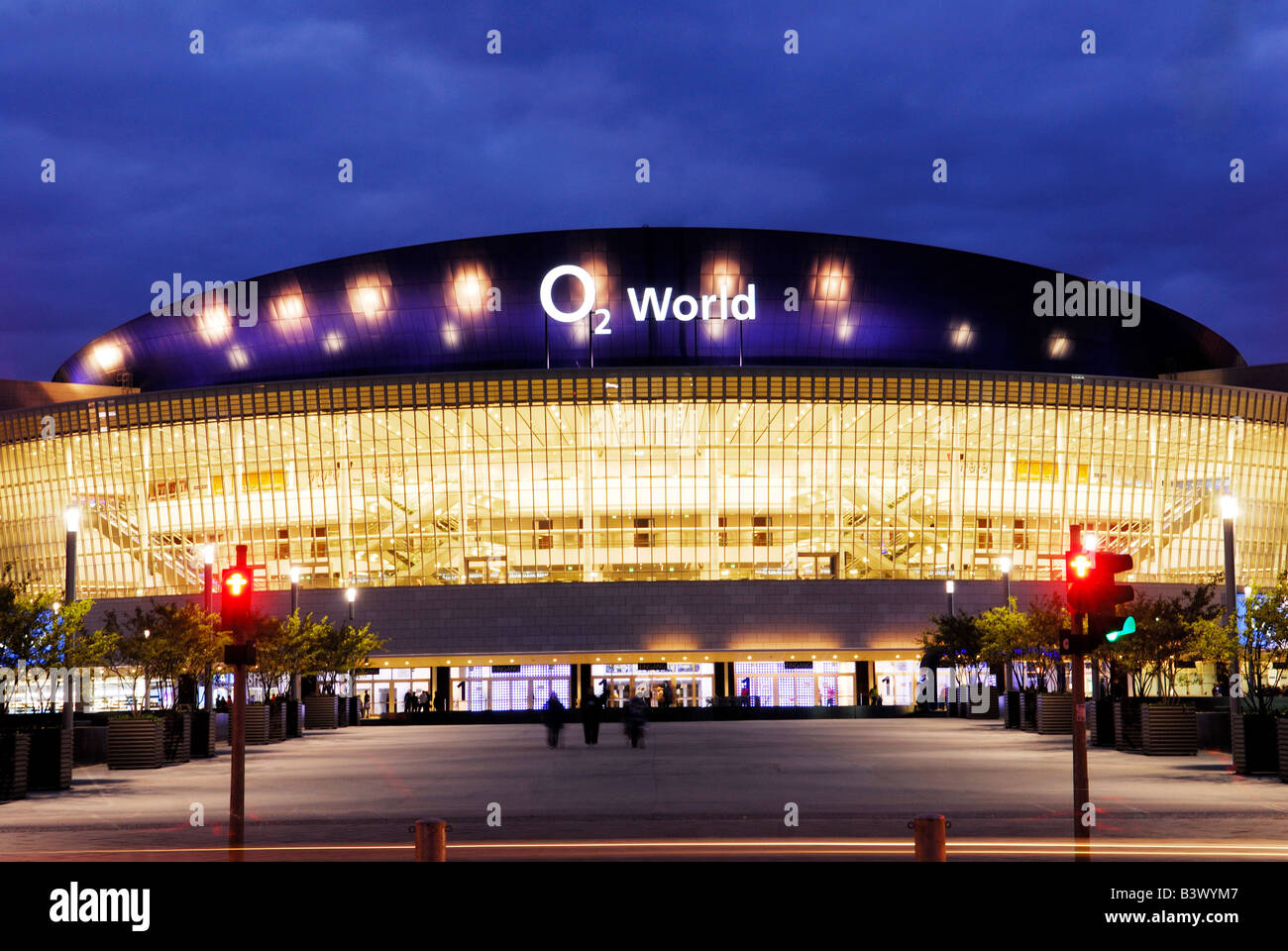 The O2 At Night High Resolution Stock Photography and Images - Alamy