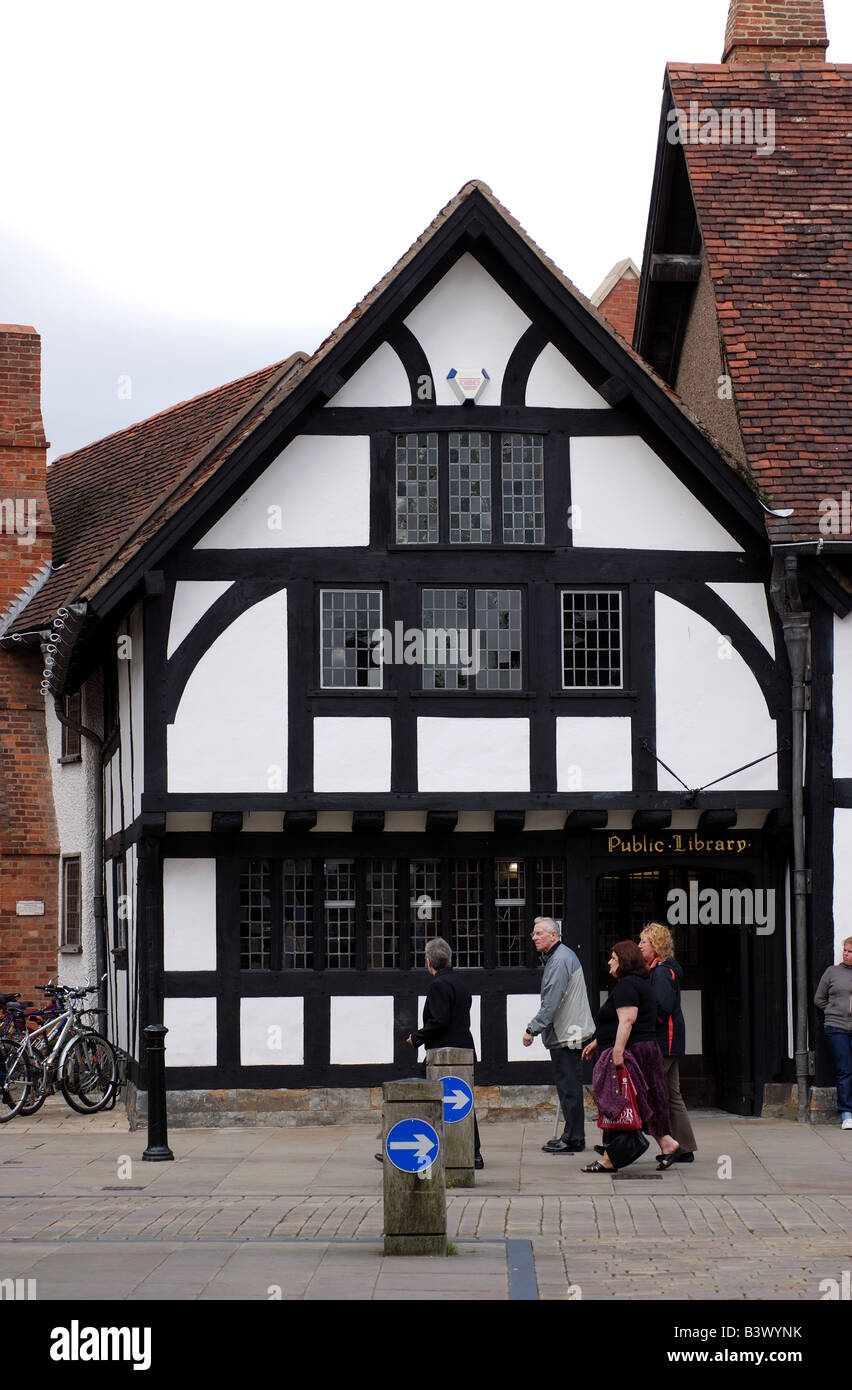 Public library uk hi-res stock photography and images - Alamy