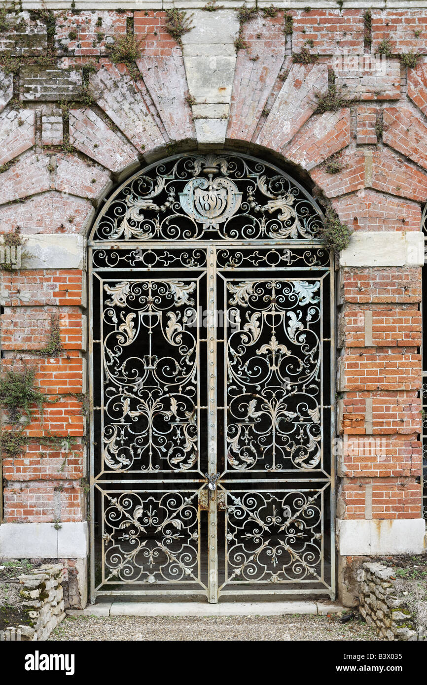 Secondary arch hi-res stock photography and images - Alamy