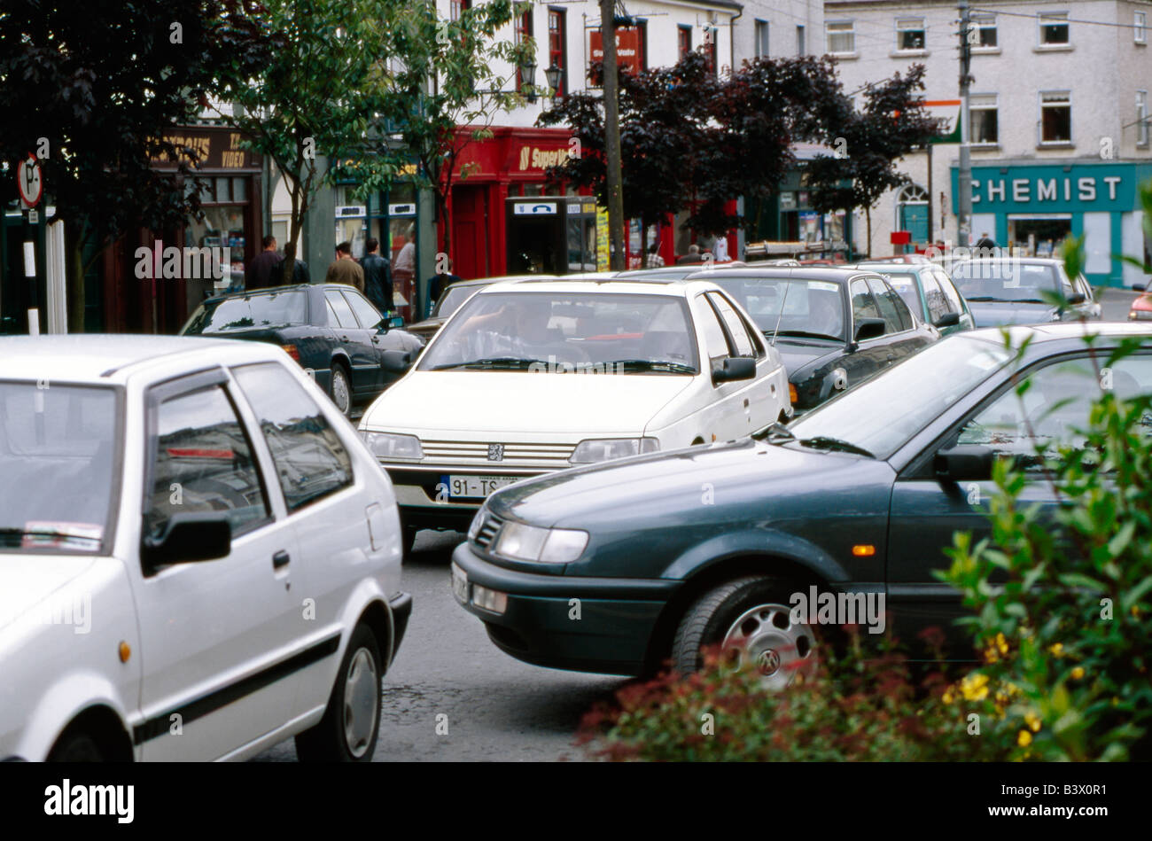 Traffic jam in Cashel town centre, Southern Ireland Stock Photo - Alamy