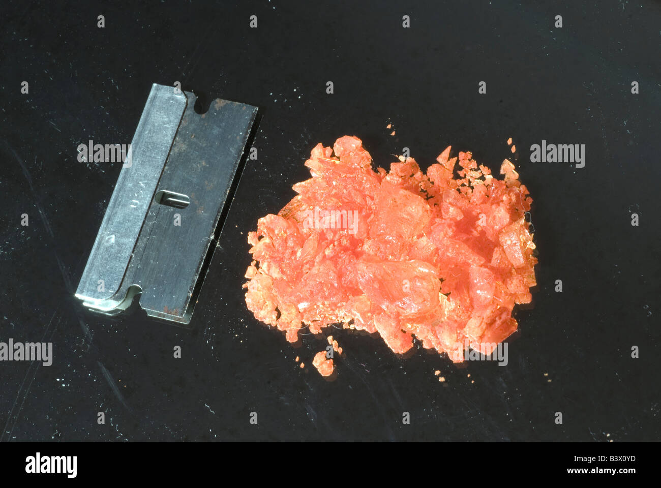 drugs on a mirror Stock Photo - Alamy