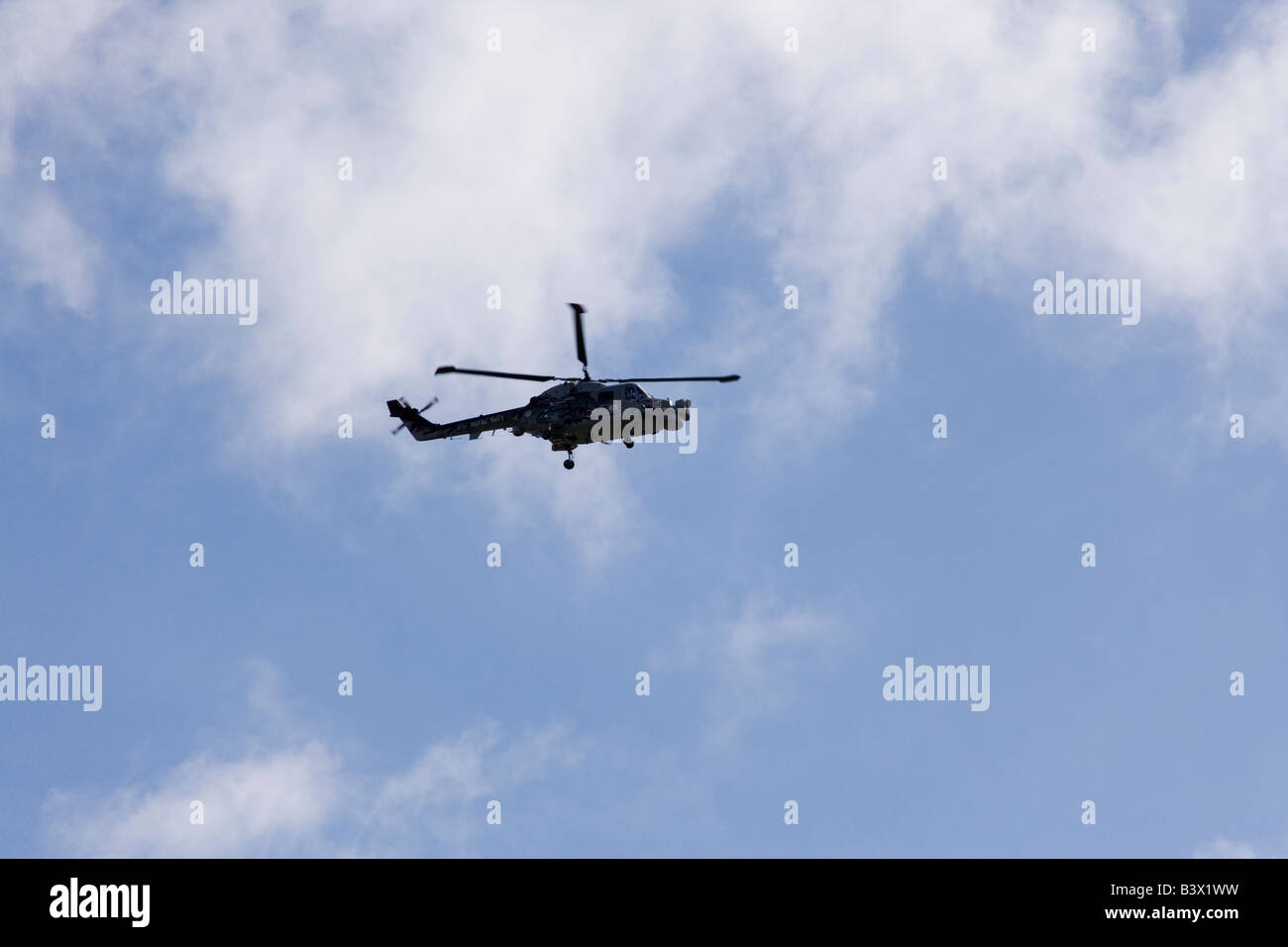 Royal navy lynx helicopter hi-res stock photography and images - Alamy
