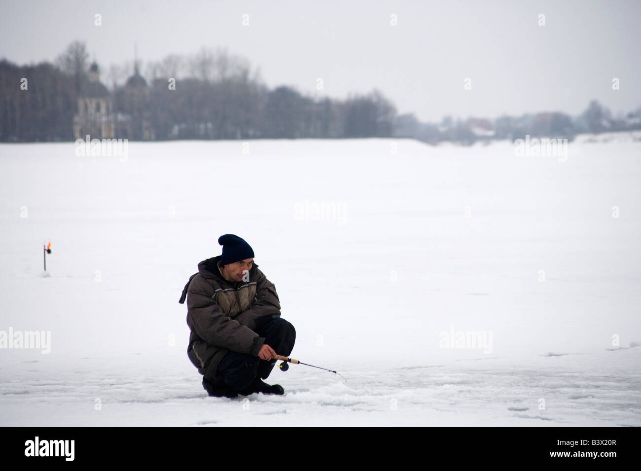 Frozen fish russia hi-res stock photography and images - Alamy