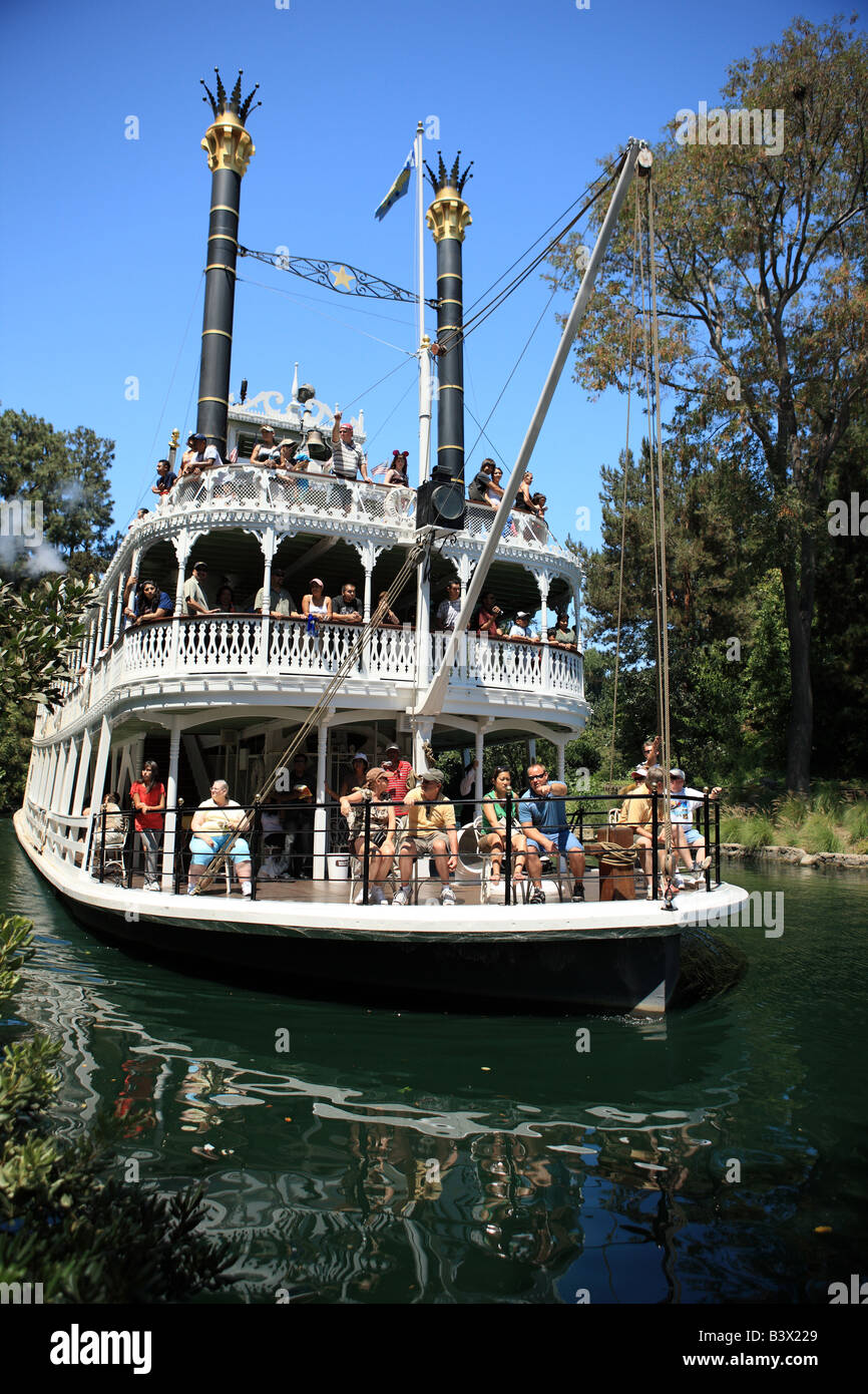 Mark Twain Riverboat, at Disneyland Stock Photo - Alamy Mark Twain Riverboat, at Disneyland Stock Photo - Alamy