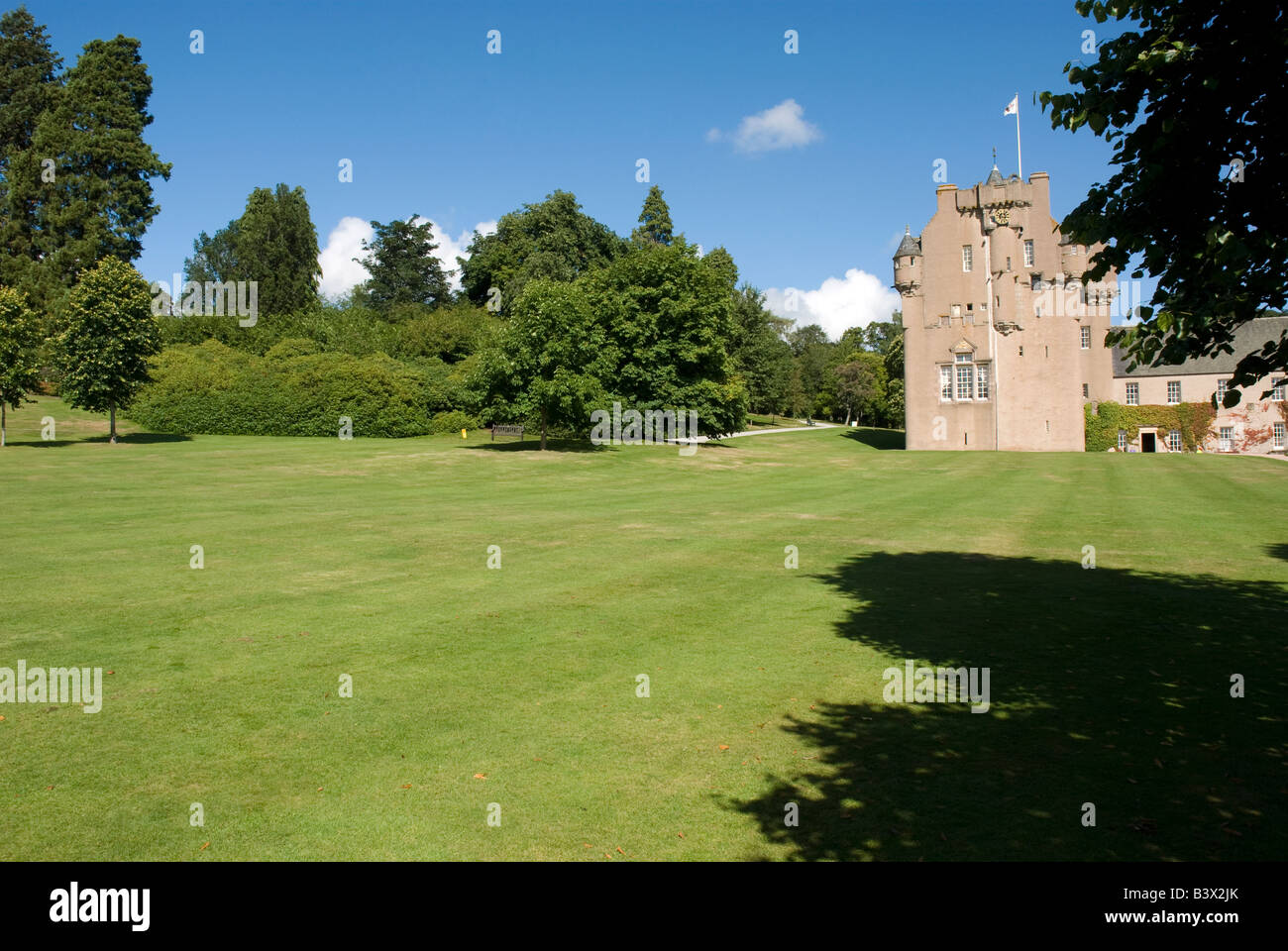 Crathes Castle nr Banchory Aberdeenshire Scotland Stock Photo - Alamy