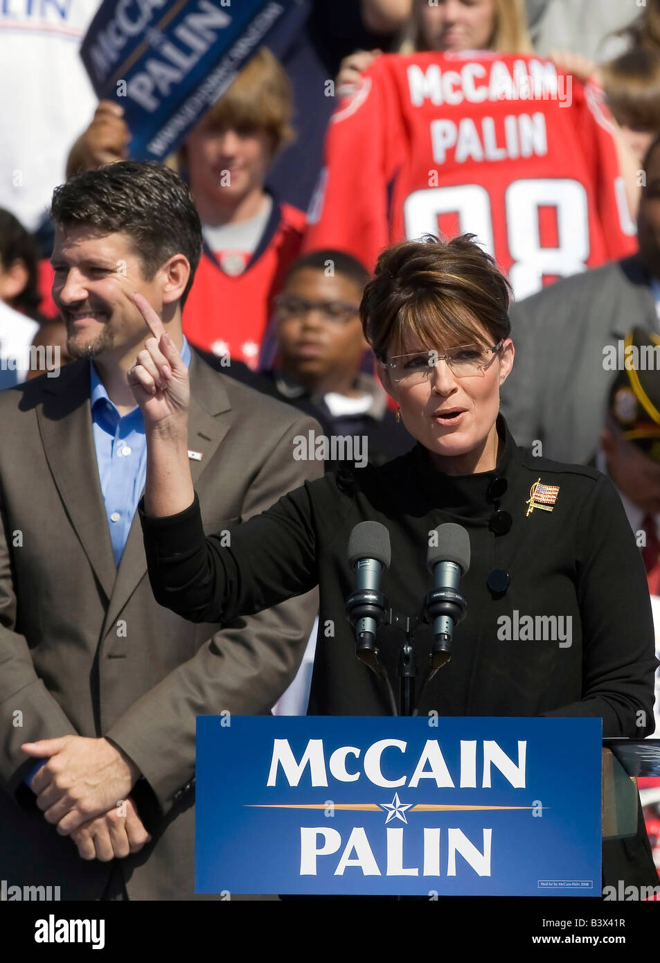 Vice President candidate Gov. Sarah Palin on the campaign trail in ...
