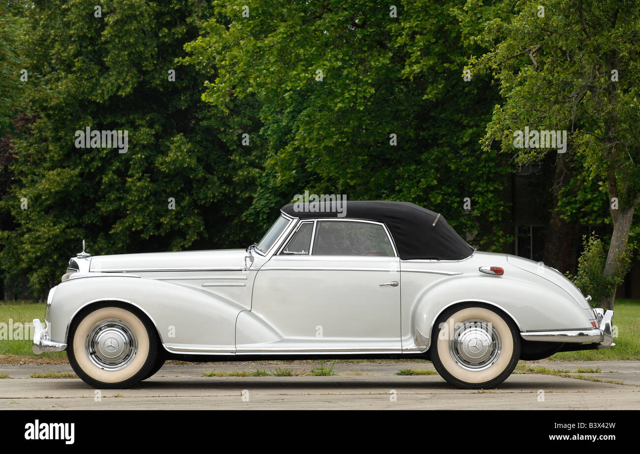 Mercedes Benz 300SC 1957 Stock Photo - Alamy