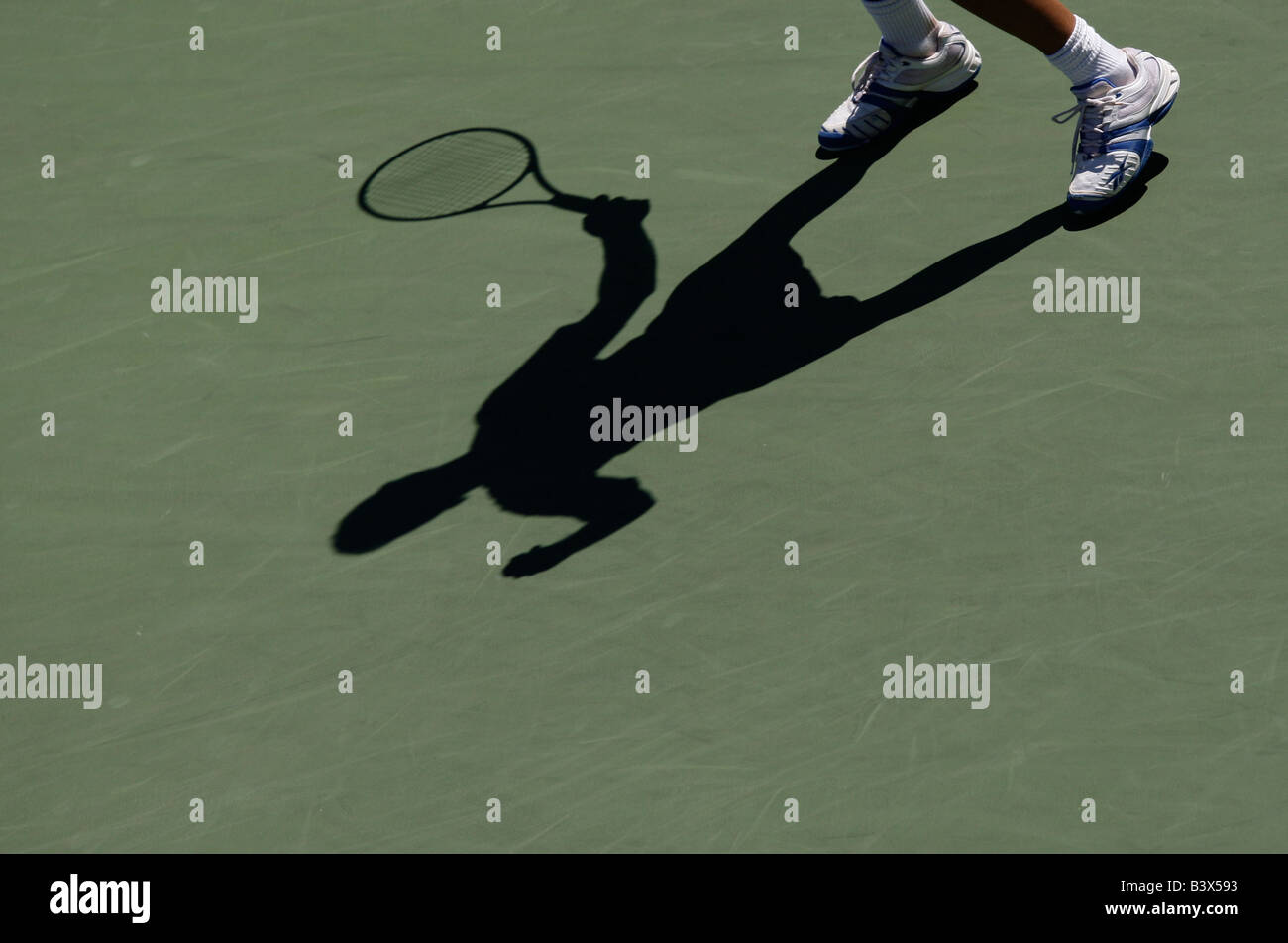 Shadow action hi-res stock photography and images - Alamy