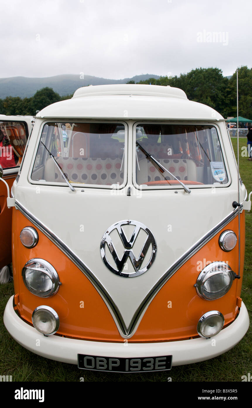 Vw bus type 2 hi-res stock photography and images - Alamy