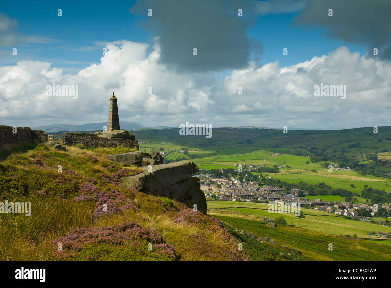 Wainman's Pinnacle on Earl's Crag, near Cowling, West Yorkshire ...