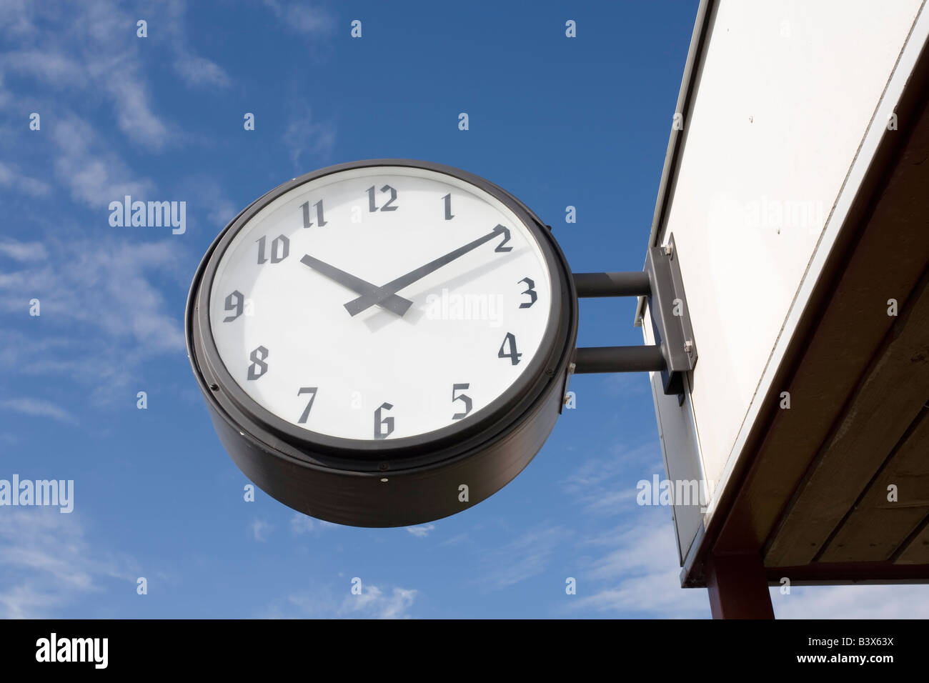 10 ten past ten clock hi-res stock photography and images - Alamy