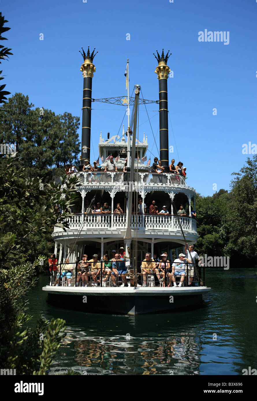 Mark Twain Riverboat, at Disneyland Stock Photo - Alamy