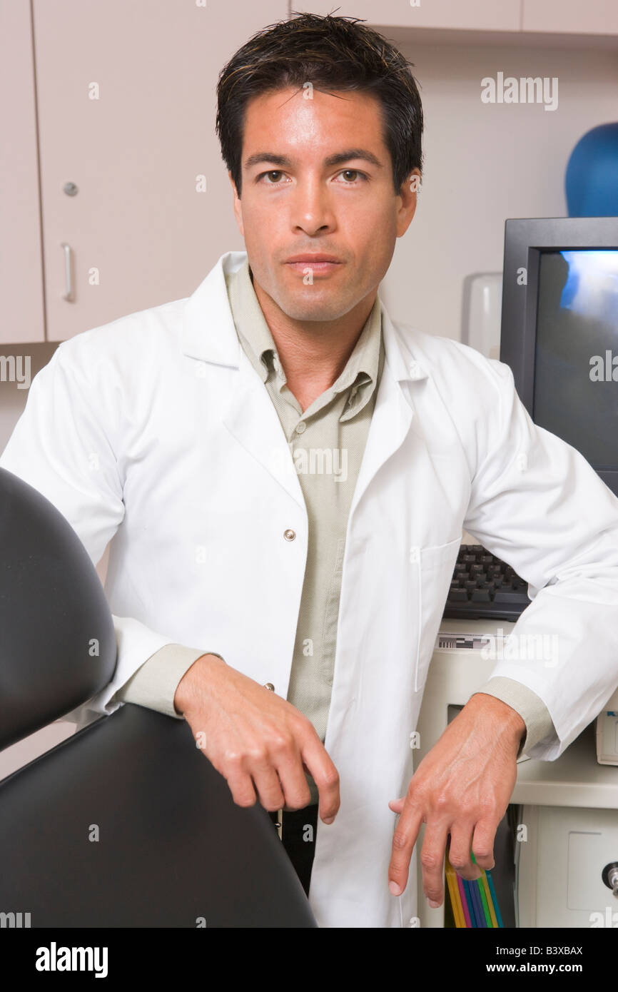Computer doctor hi-res stock photography and images - Alamy