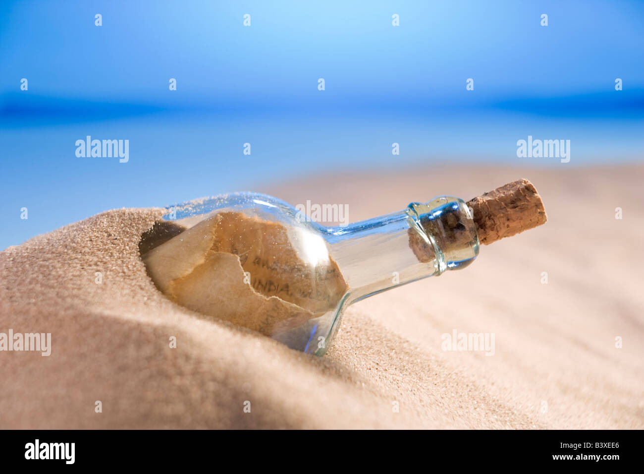 Message In A Bottle Stock Photo - Alamy