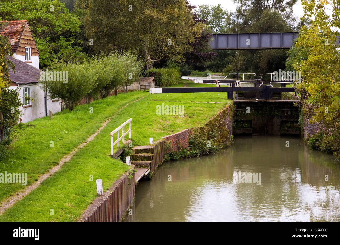 Kennet and avon hi-res stock photography and images - Alamy