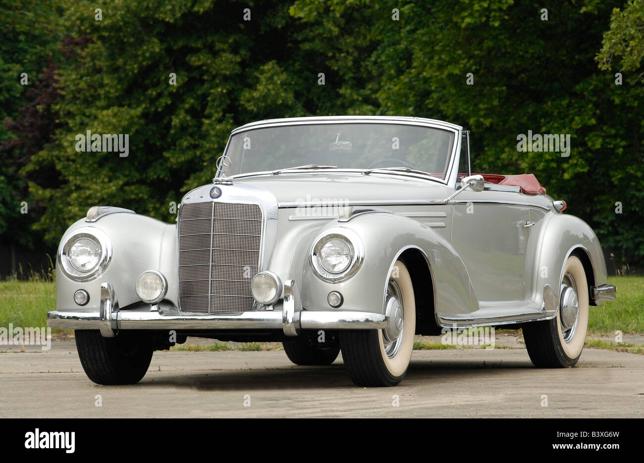 Mercedes Benz 300SC 1957 Stock Photo - Alamy