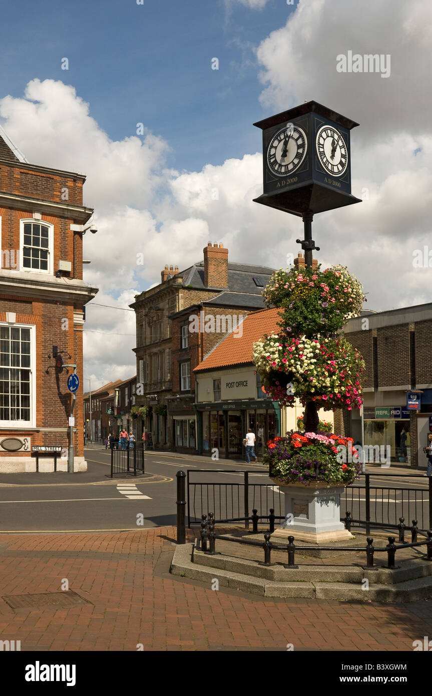 Millennium Clock in summer Market Place Driffield East Yorkshire ...