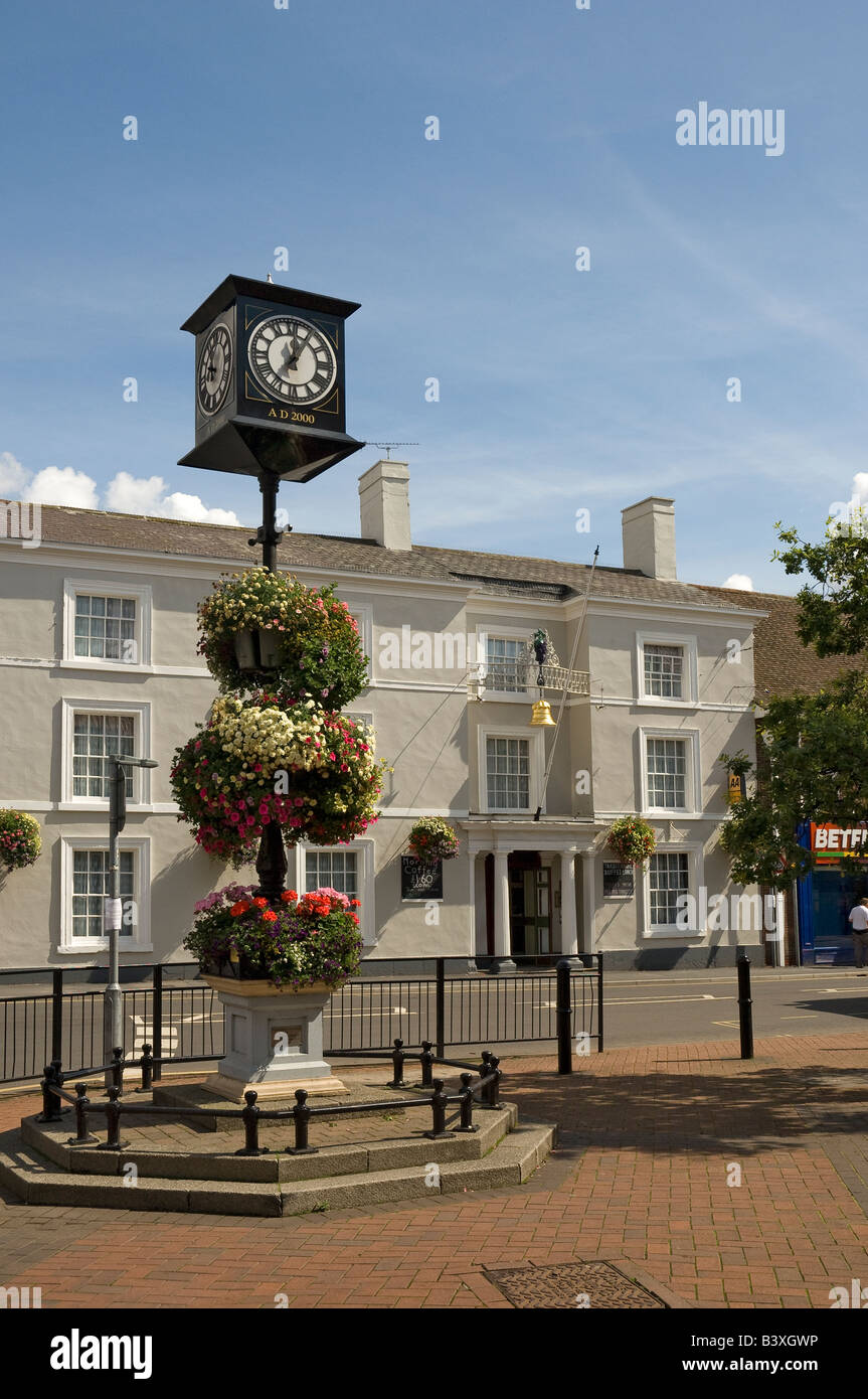 Millennium Clock in summer Market Place Driffield East Yorkshire ...