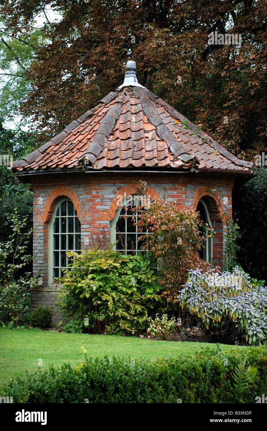 A SUMMERHOUSE AT HOOK END MANOR RECORDING STUDIOS NEAR READING UK Stock ...