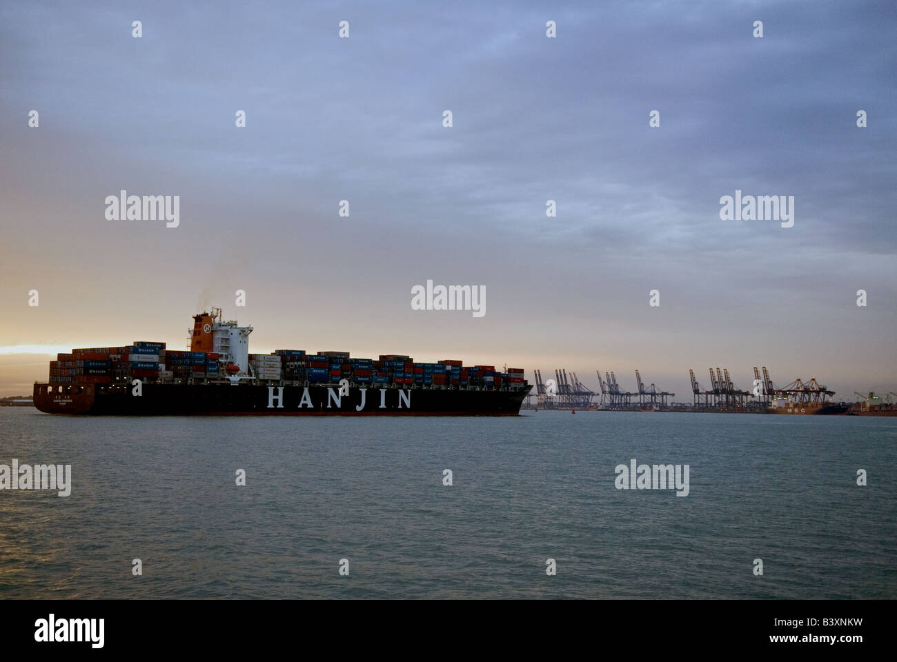 Container ship arriving at the Port of Felixstowe, Britain's largest ...