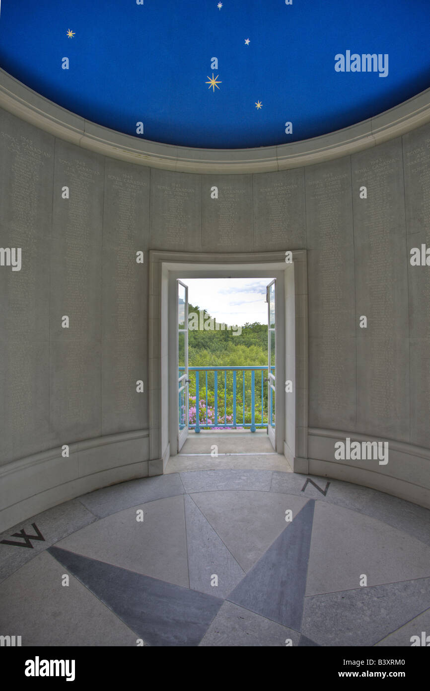 Missing ceiling panels hi-res stock photography and images - Alamy