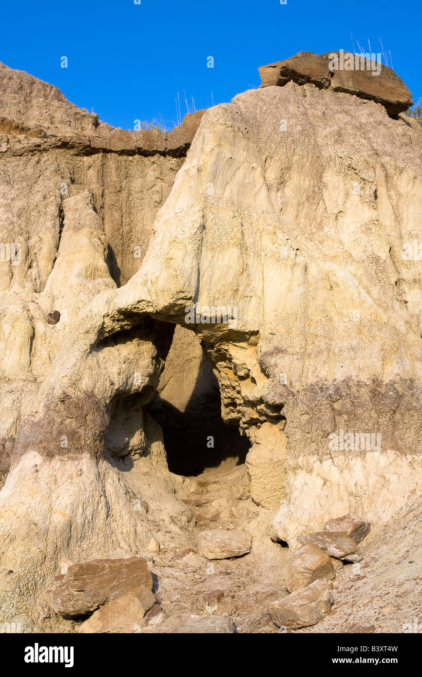 Dinosaur cliff hi-res stock photography and images - Alamy