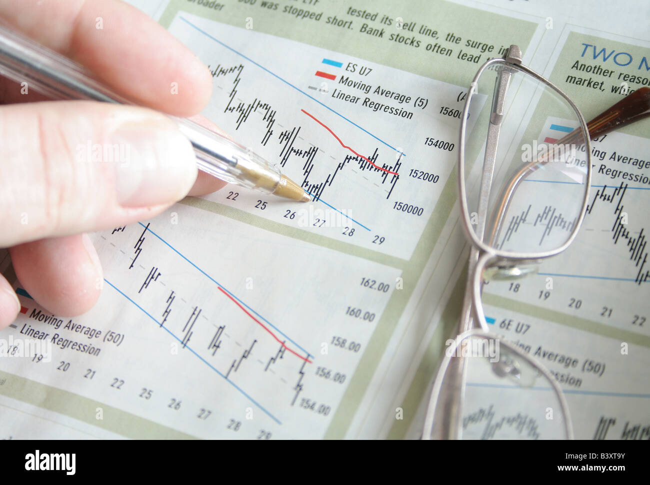 Chart graph book hi-res stock photography and images - Alamy