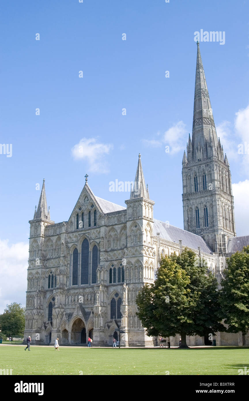 Salisbury Cathedral in Wiltshire England Stock Photo - Alamy