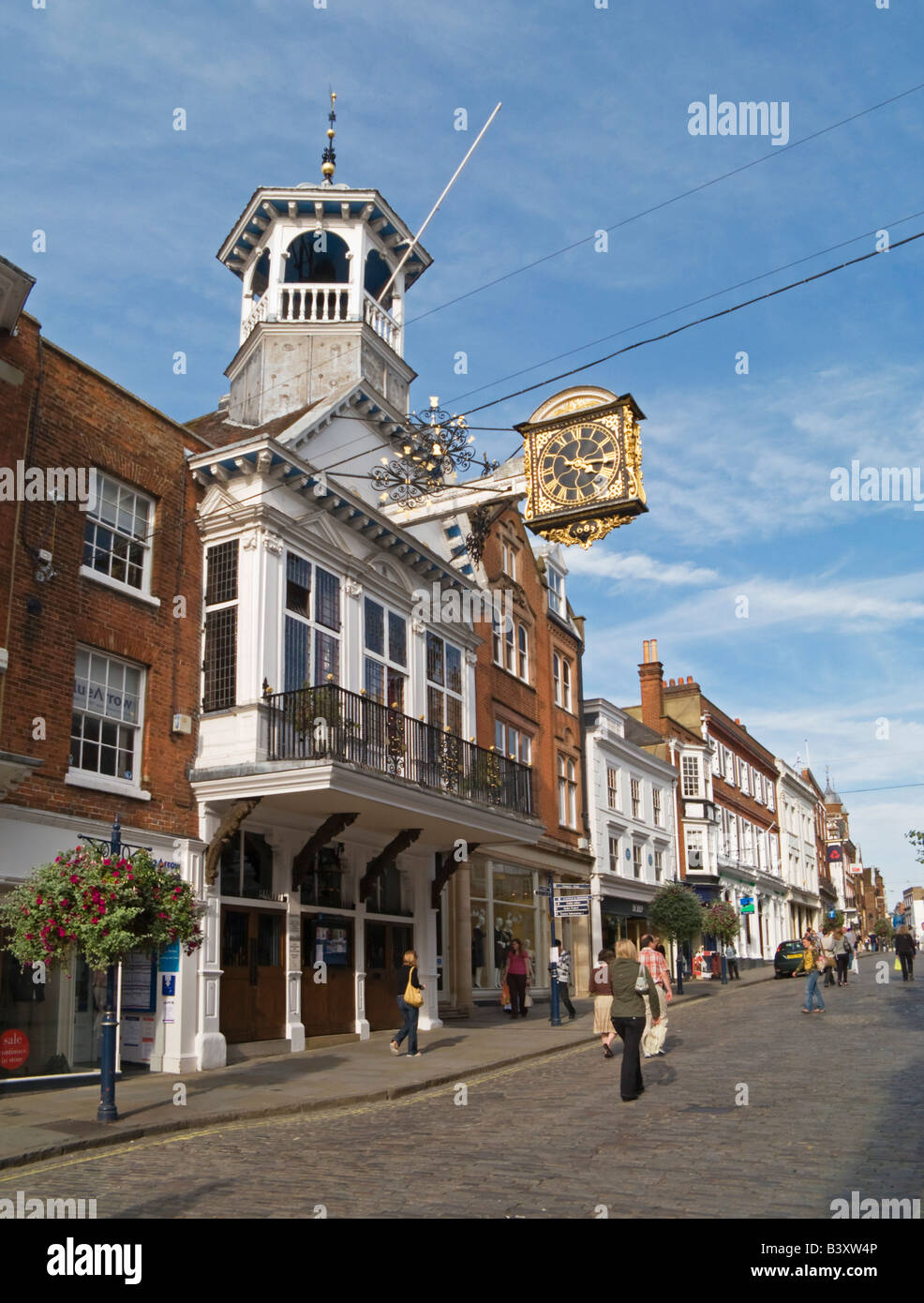 Historic guildford high street hi-res stock photography and images - Alamy