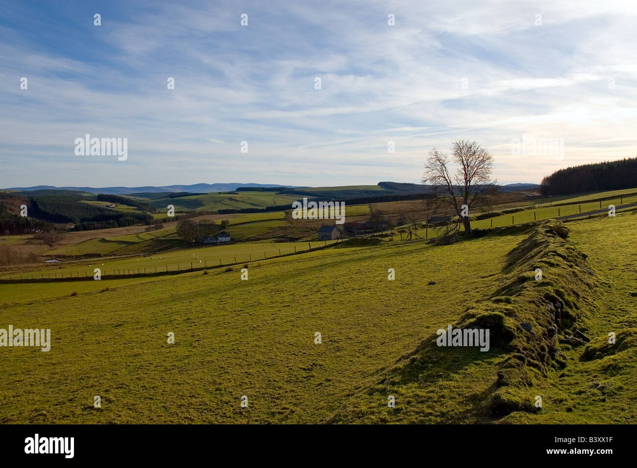Fallen down wall Stock Photo - Alamy