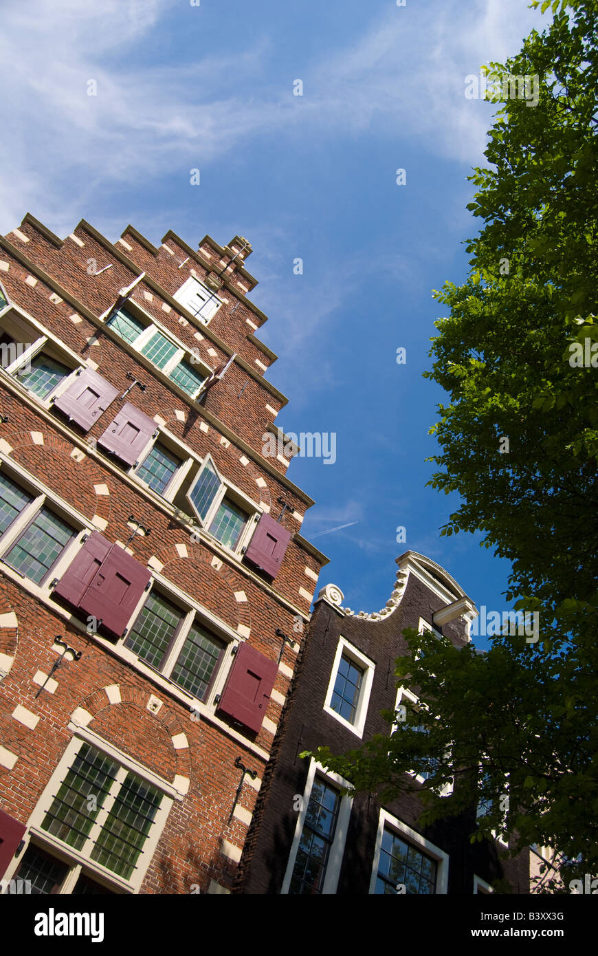 Amsterdam house gables hi-res stock photography and images - Alamy