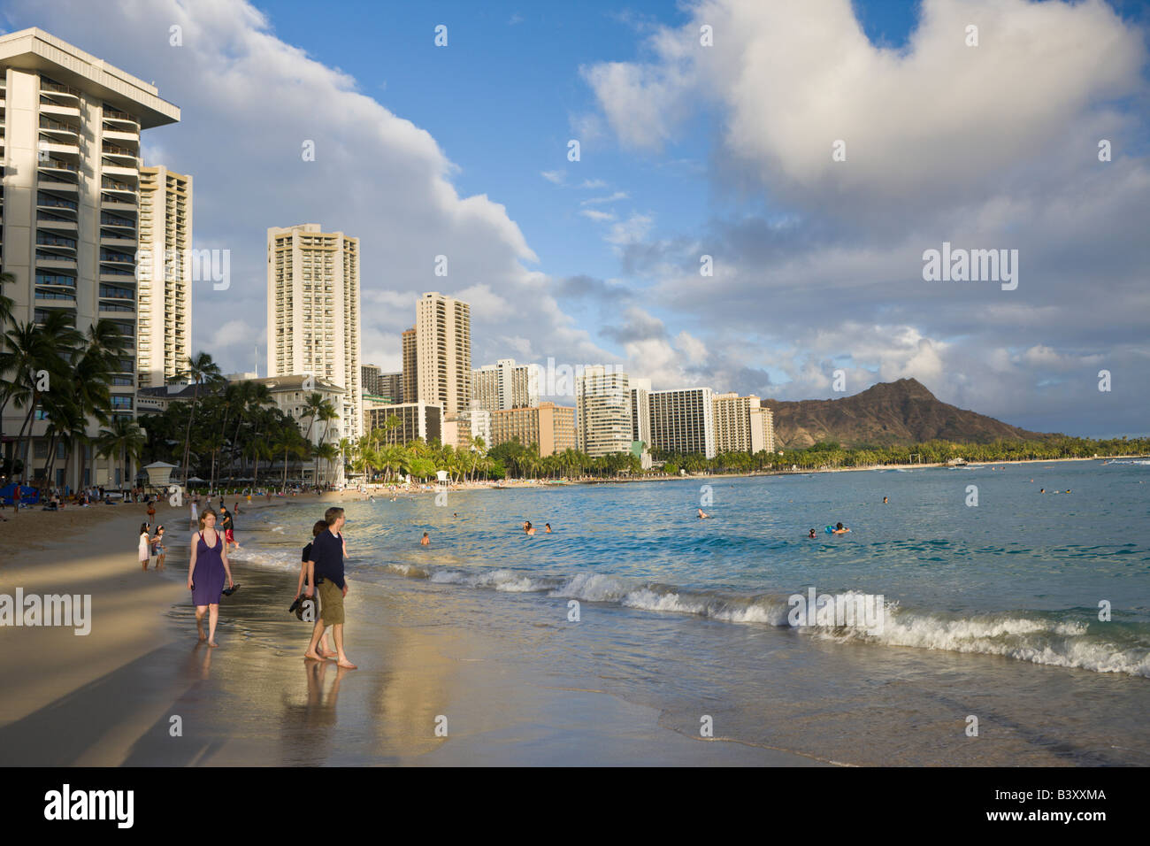 Waikiki Beach and Diamond Head Volcanic Crater Honolulu Oahu Pacific ... Waikiki Beach and Diamond Head Volcanic Crater Honolulu Oahu Pacific ...