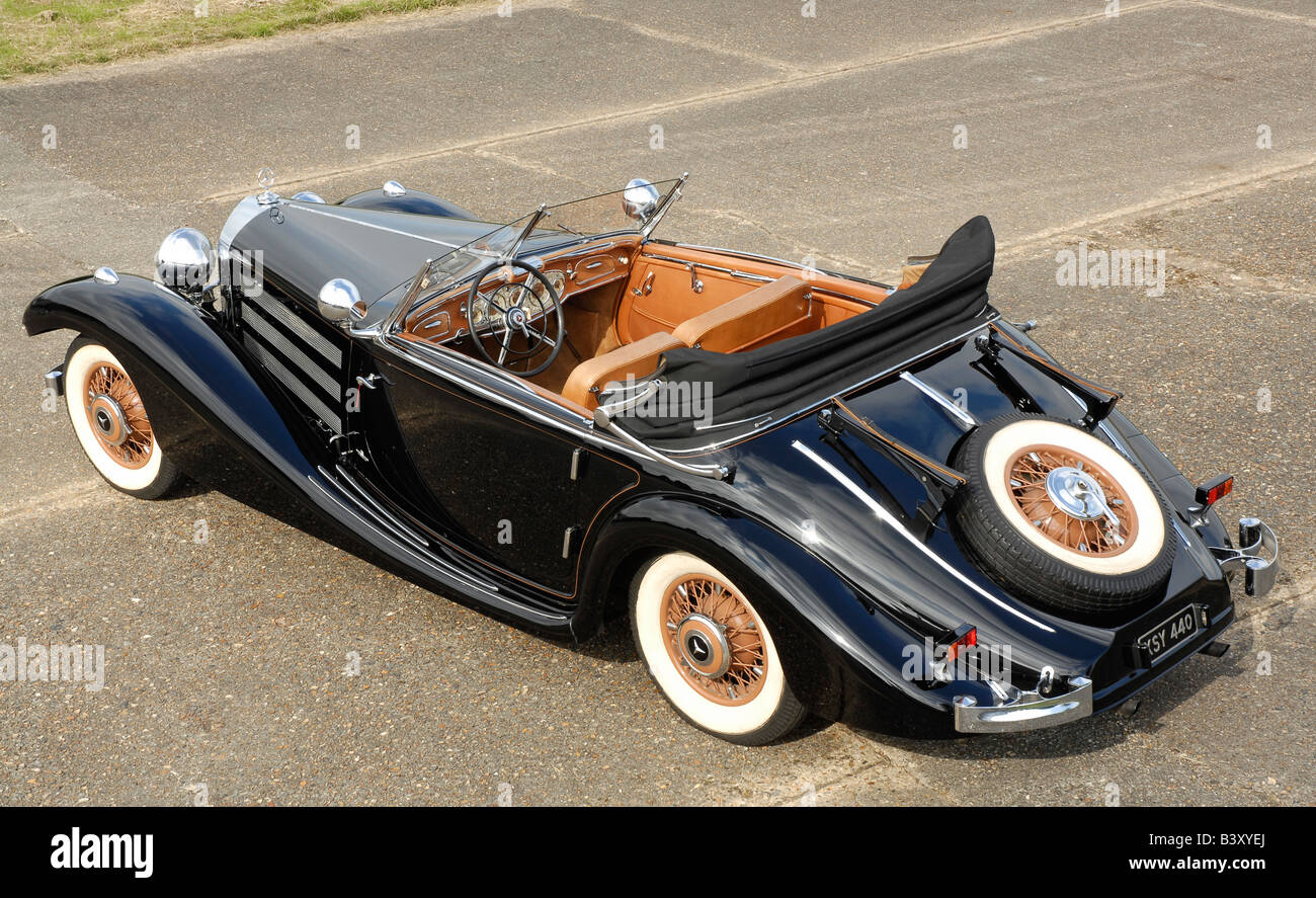 1935 Mercedes Benz 500k Special Roadster Side View