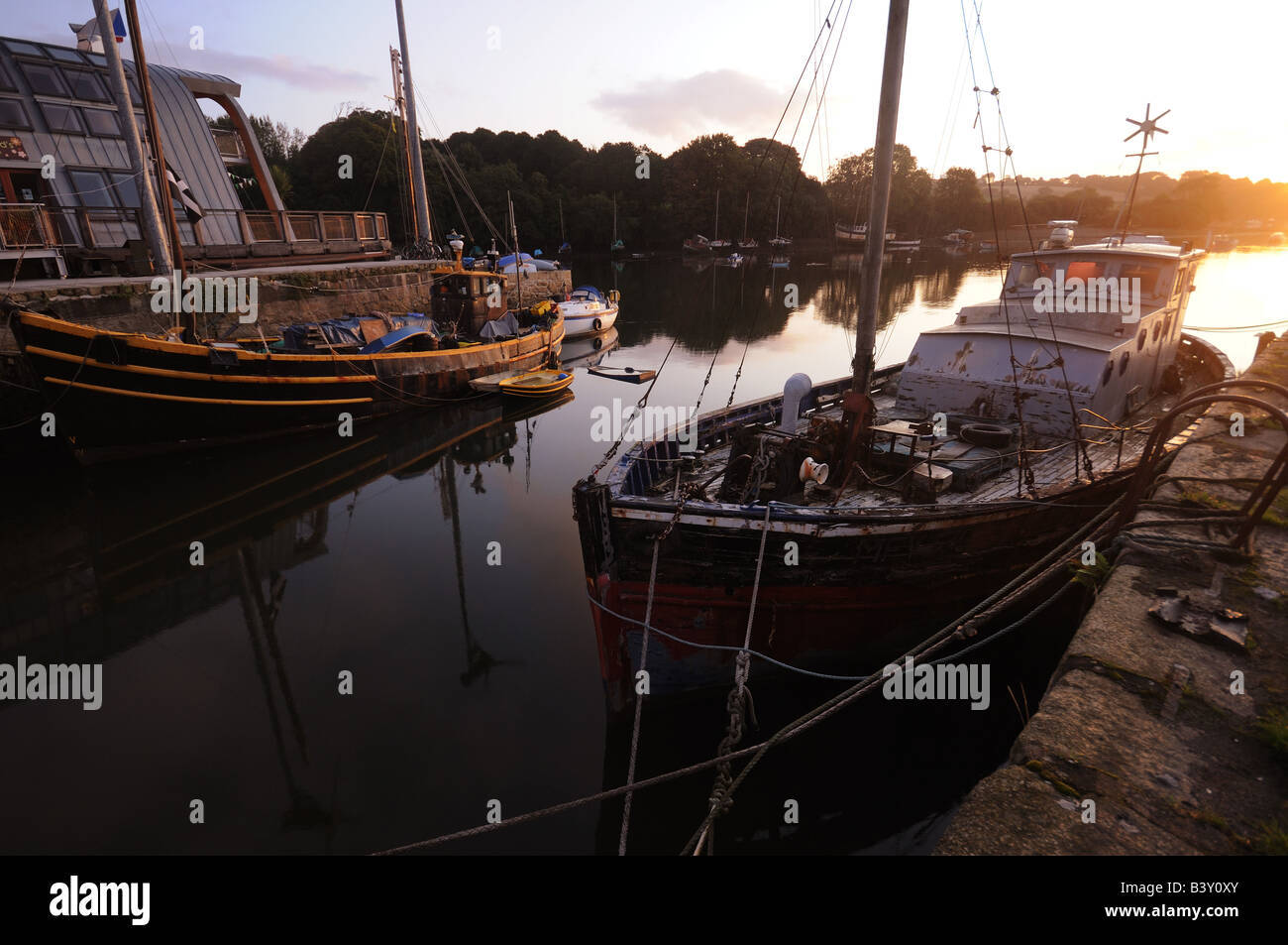 Penryn harbour hi-res stock photography and images - Alamy