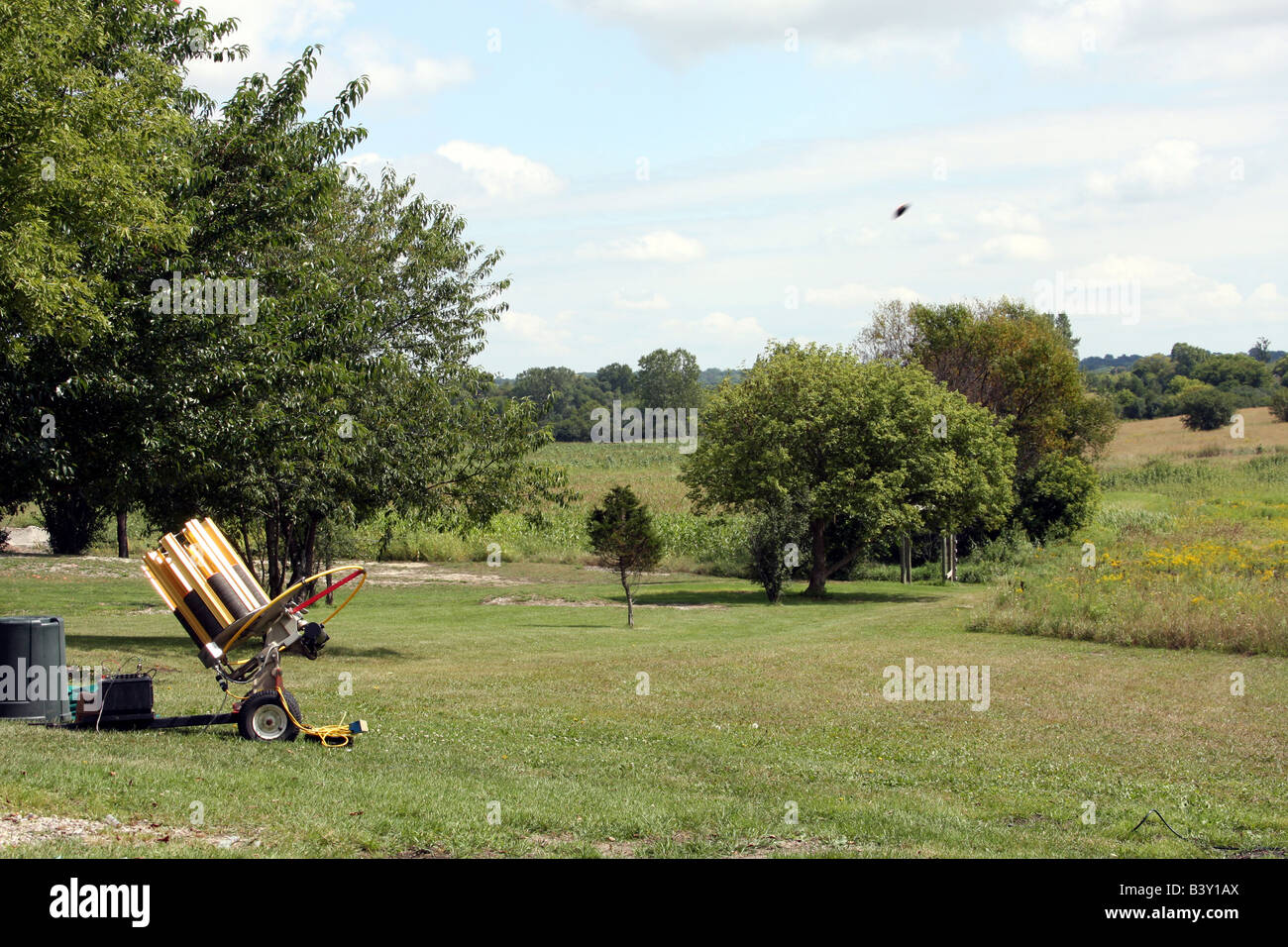 Clay shooting hi-res stock photography and images - Alamy