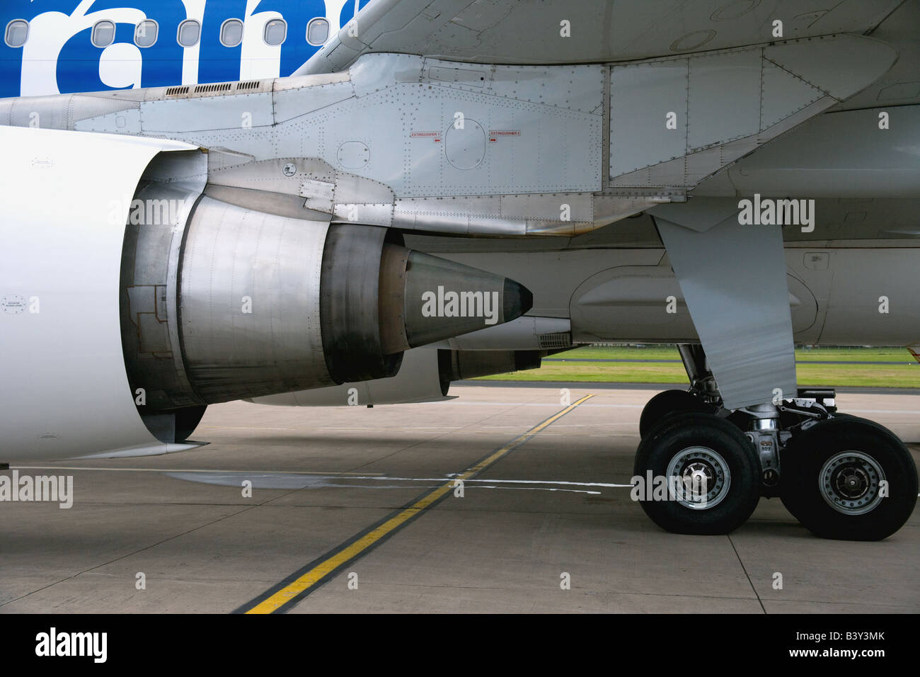 Closeup of an Airbus A310-300 airplane's engine and landing gear Stock ...