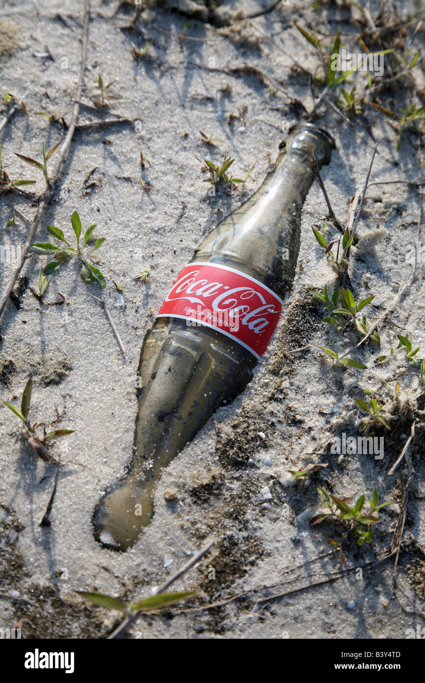 Old coca cola bottle hi-res stock photography and images - Alamy