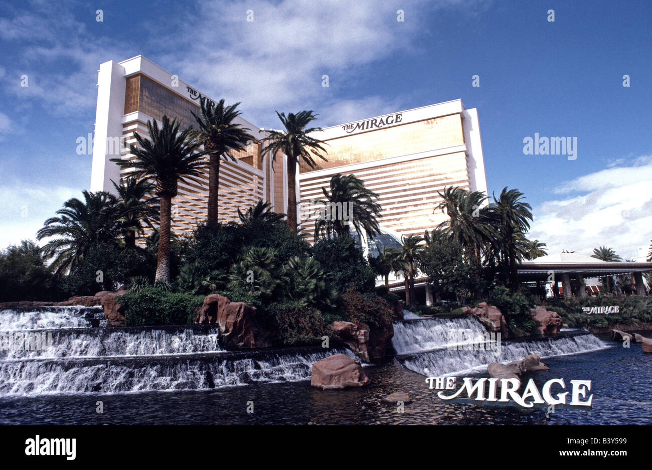 The Mirage Hotel in Las Vegas Nevada USA Stock Photo - Alamy