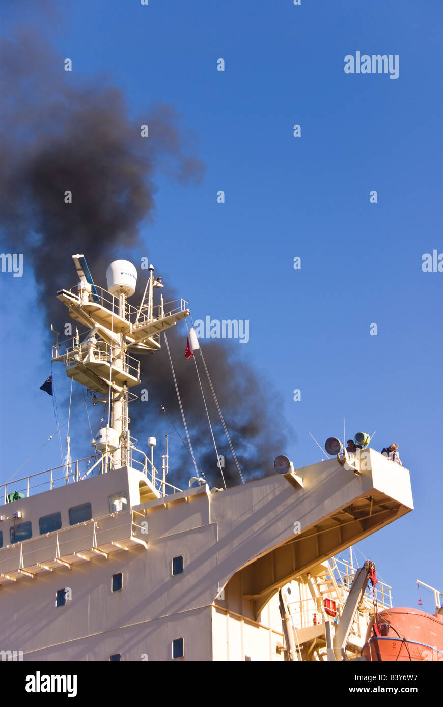 Ship funnel black smoke hi-res stock photography and images - Alamy