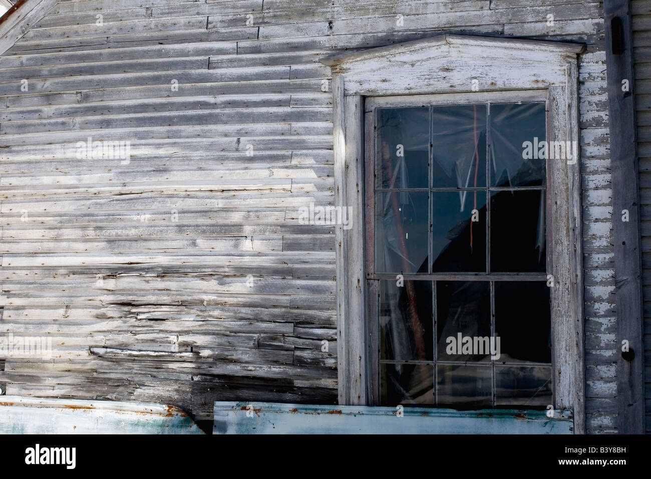 Exterior of weathered house Stock Photo - Alamy