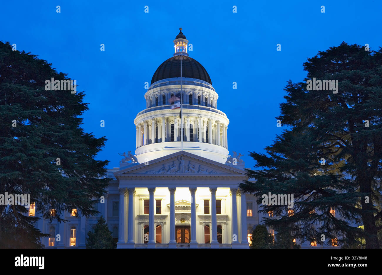 USA, Arkansas, Little Rock. The state Capitol Building lit at twilight ...