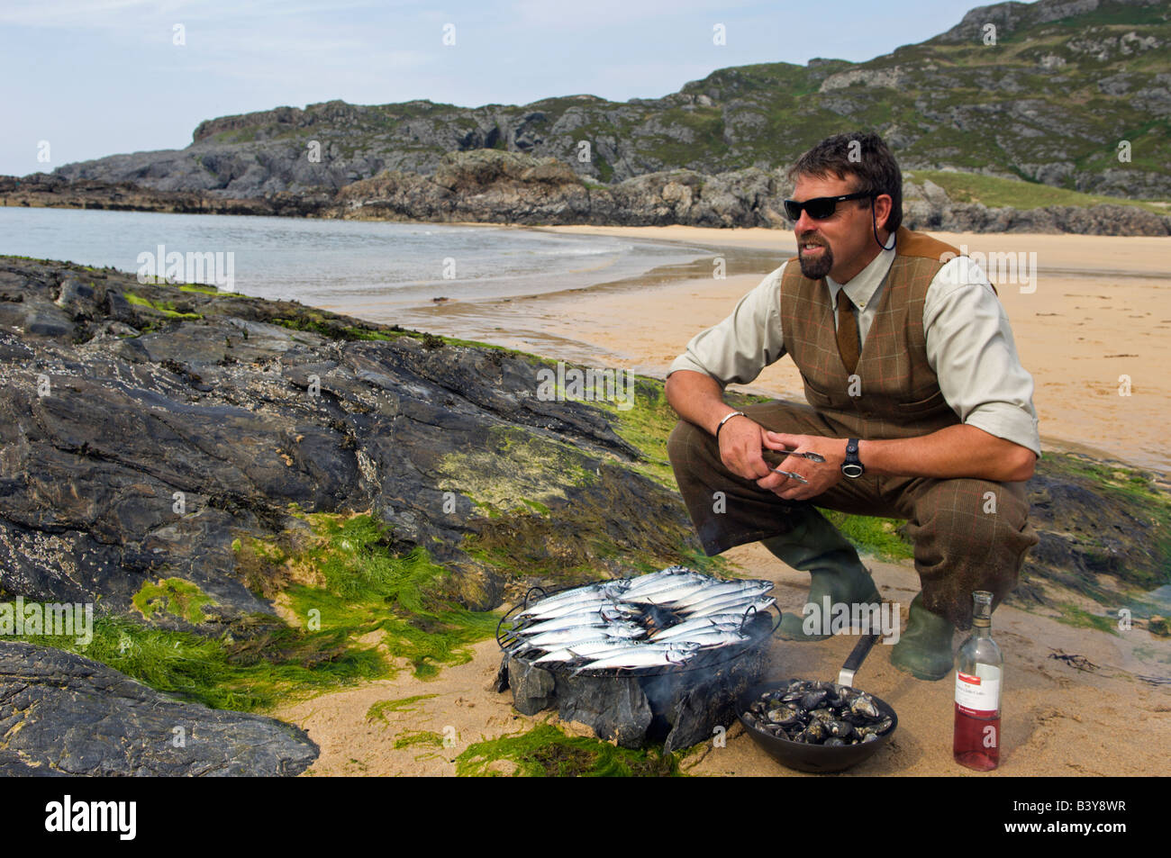 Scotland, Inner Hebrides, Colonsay. Gordon Muir, the ghillie of Glen ...