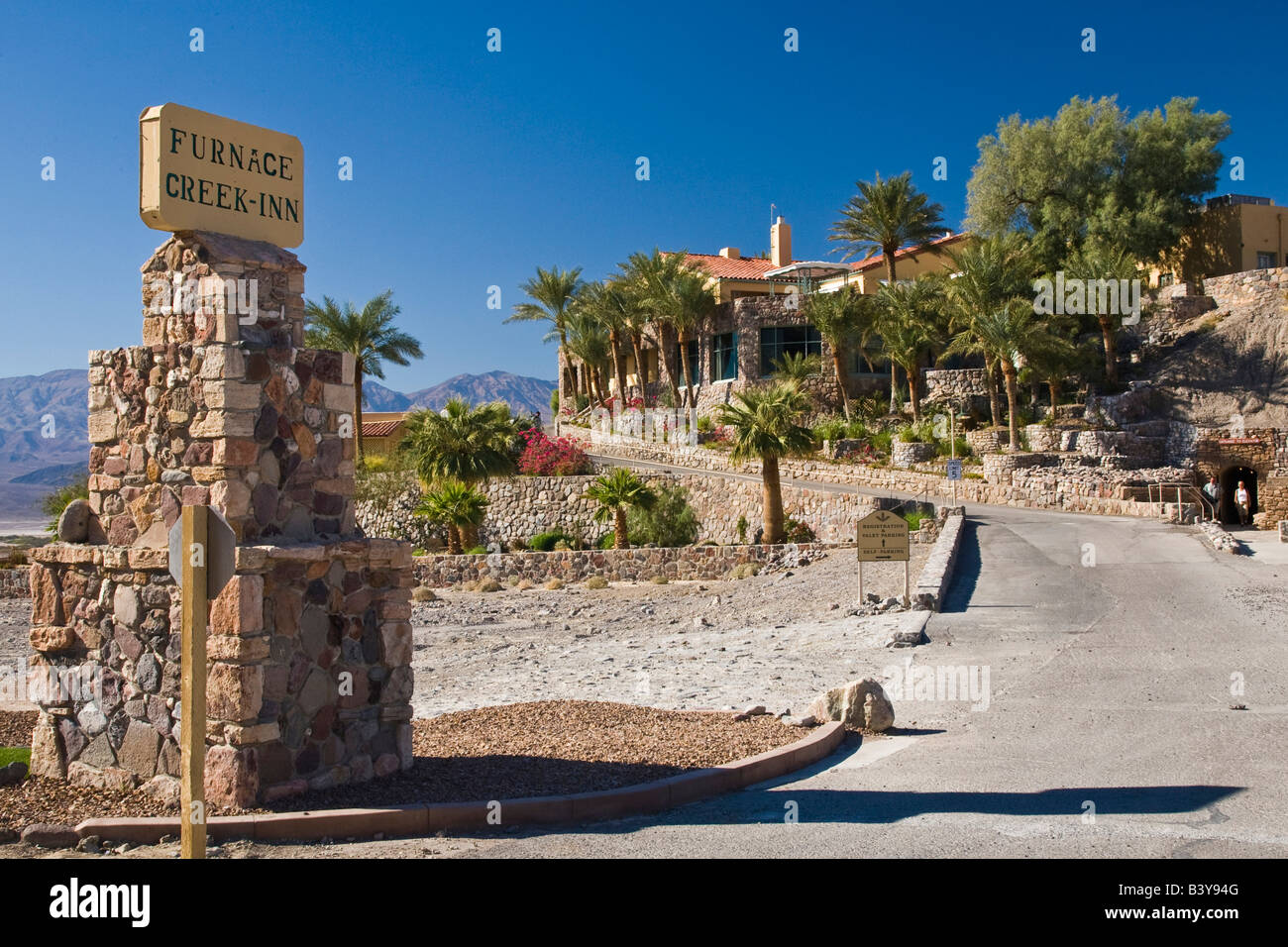 USA, California, Death Valley National Park. Sign and entrance to the ...