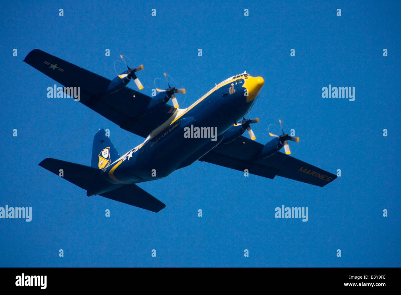 Fat albert in flight hi-res stock photography and images - Alamy