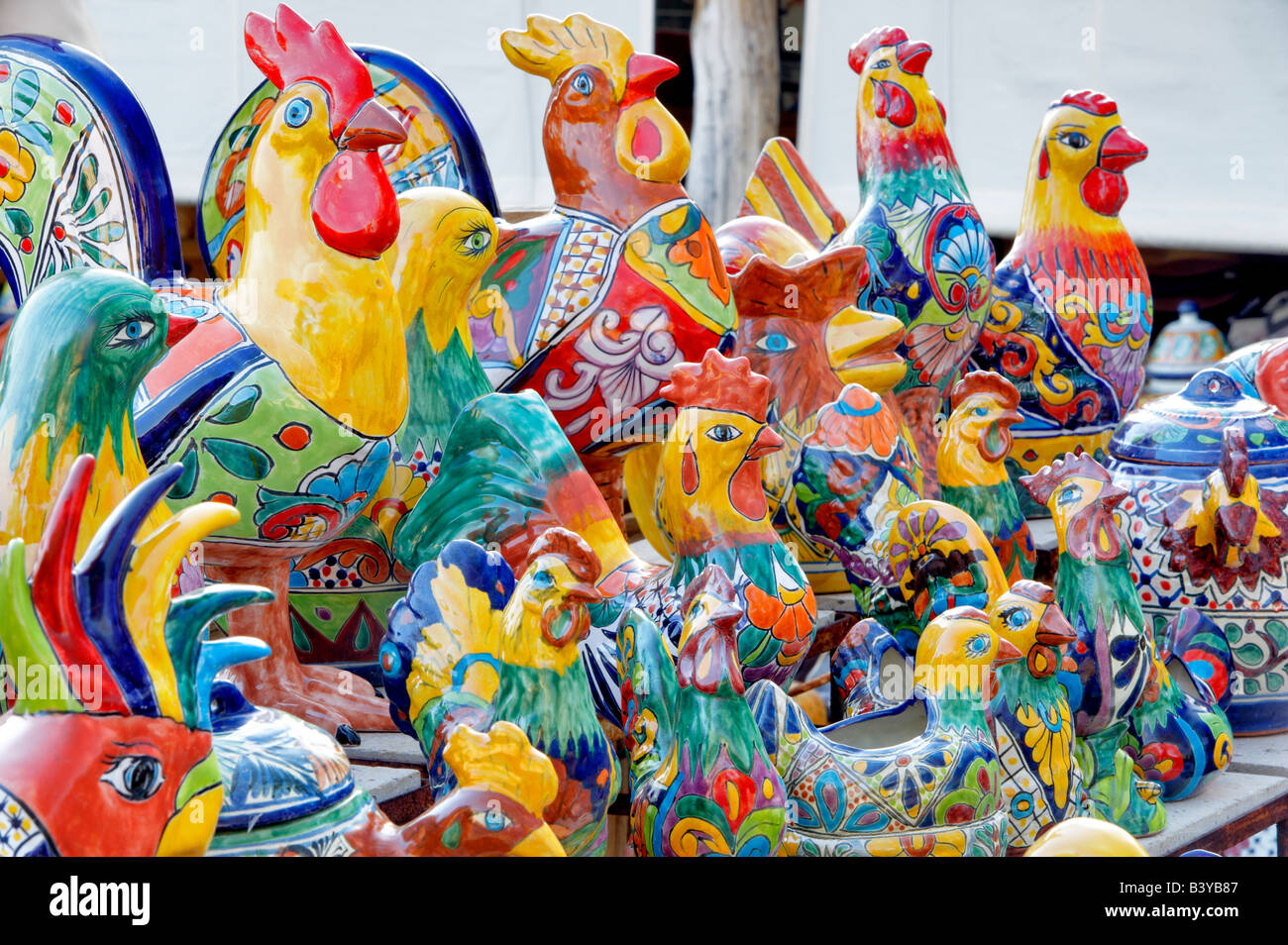Colorful chichen pot display Tubac Arizona Stock Photo - Alamy