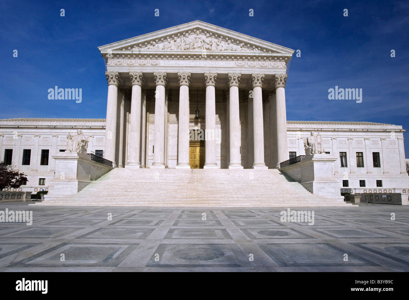 USA, Washington, D.C. Exterior view of Supreme Court Building Stock ...