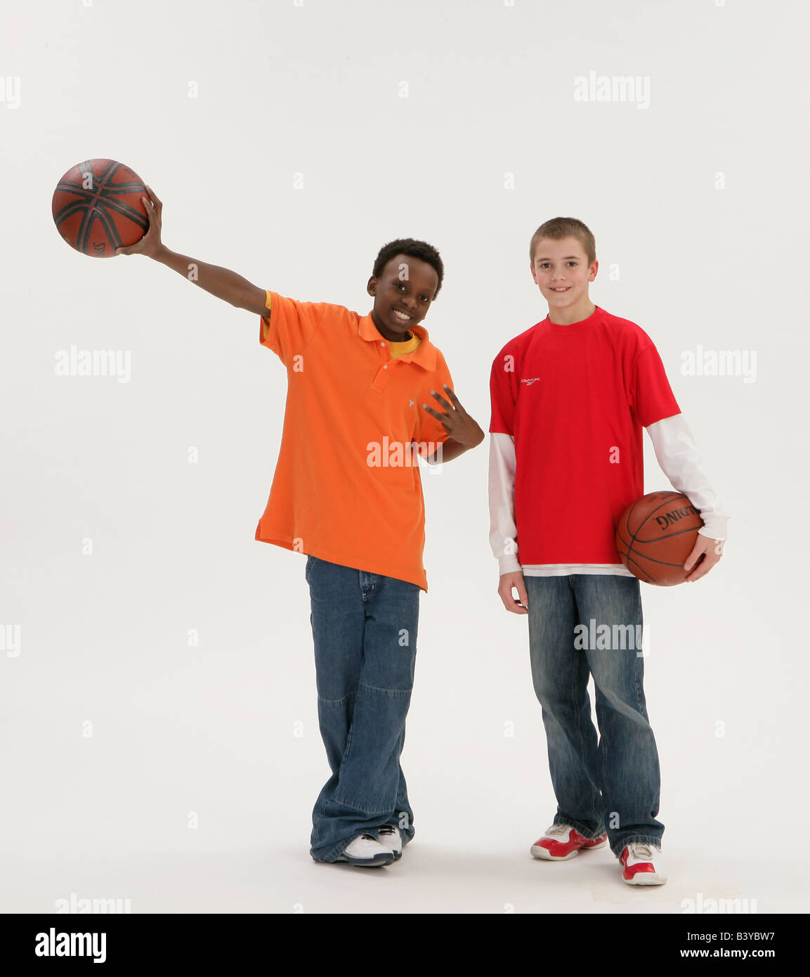 Full of basketballs hi-res stock photography and images - Alamy