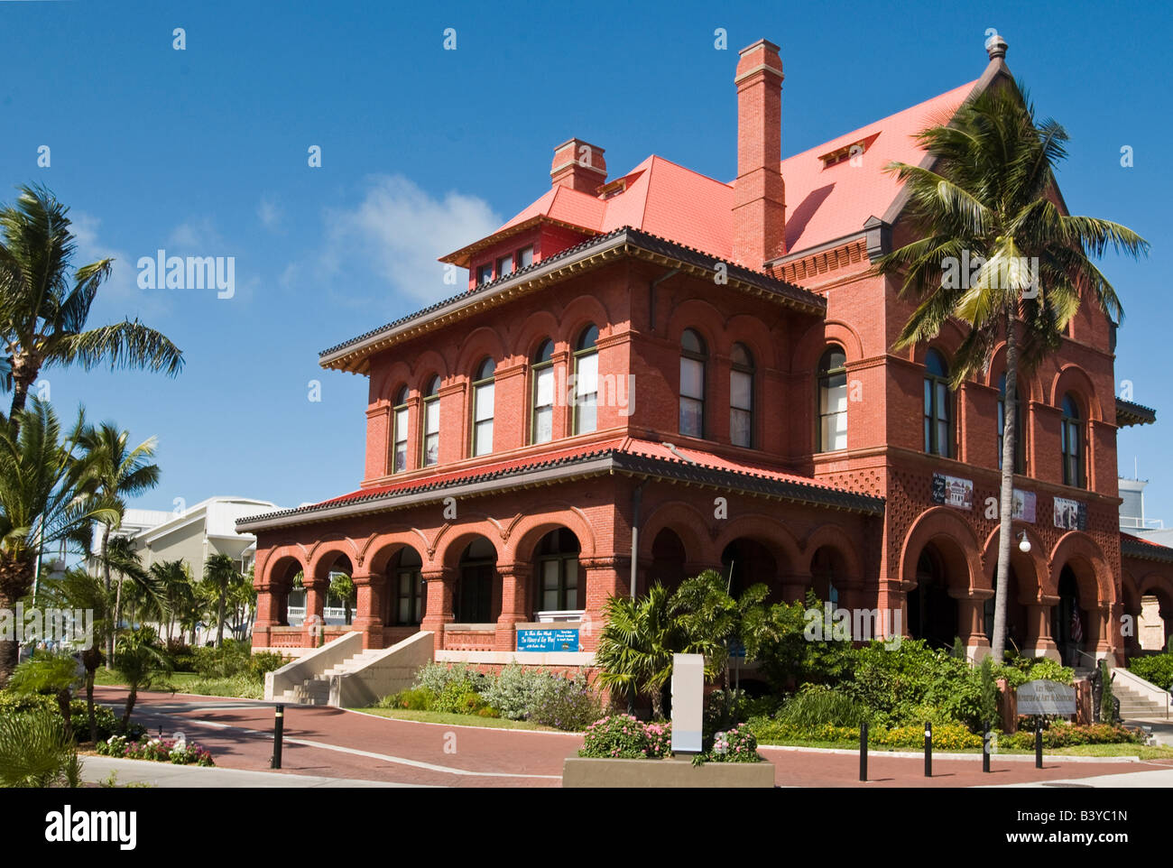 Post office court house hi-res stock photography and images - Alamy