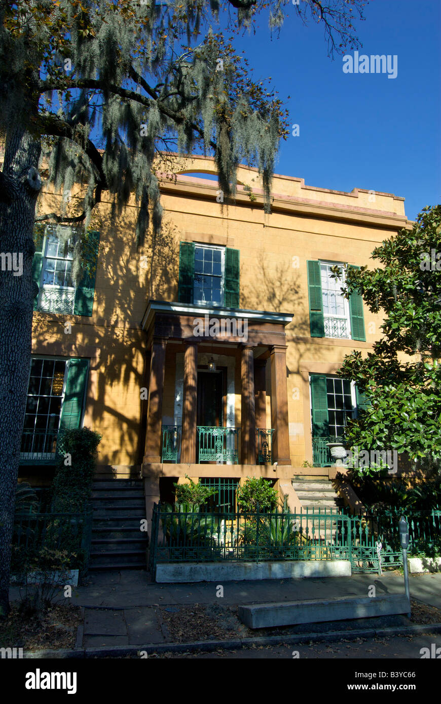 USA, Georgia, Savannah, historic district, Old Sorrel Weed House on ...