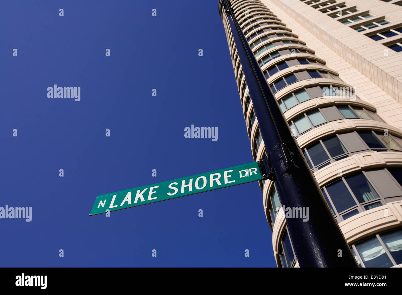 Lake shore drive chicago sign hi-res stock photography and images - Alamy